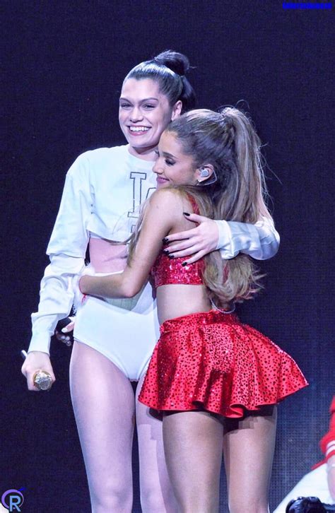 How Tall Is Ariana Grande