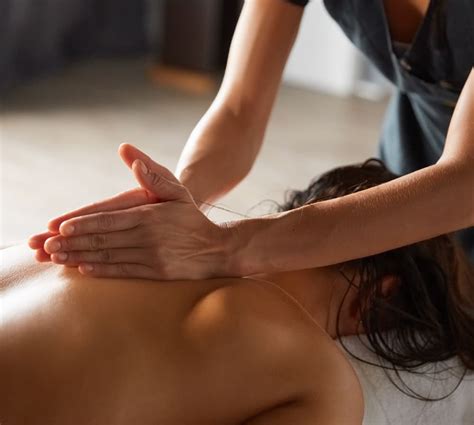 Massage Therapy At Scottsdale Physio Clinic