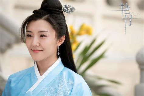 房程程《艳骨》变身“迷妹” 雕琢演技真实还原角色