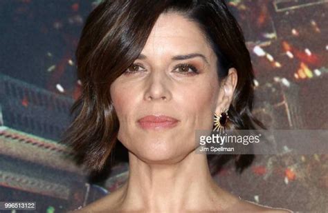 Neve Campbell 2018 Photos And Premium High Res Pictures Getty Images