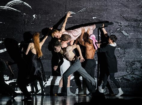 Endring Er Nødvendig Sier Ballettsjef Ingrid Lorentzen