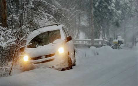 Як діяти на дорозі у критичних ситуаціях Читайте на Ukr Net