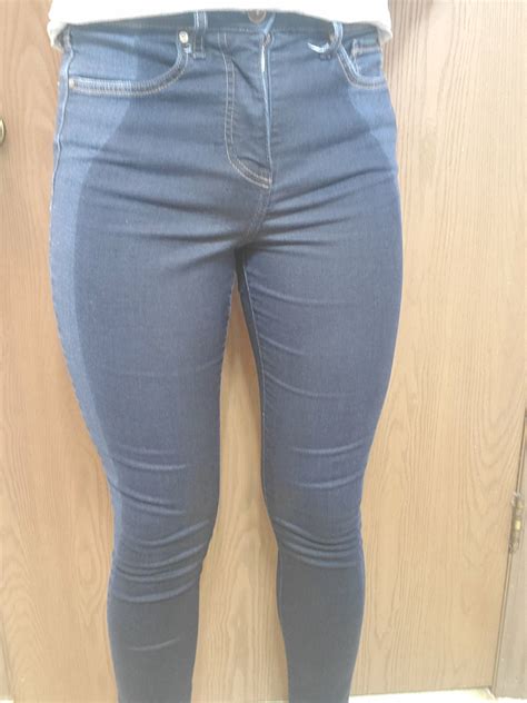 Just A Nice After Work Soaking Omorashi Experiences Omorashi