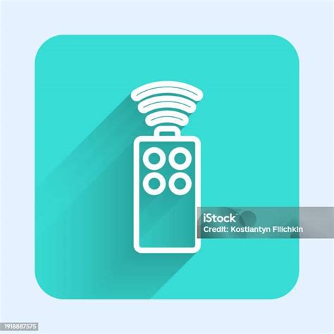 긴 그림자로 격리된 카메라 아이콘에 대한 흰색 선 원격 제어 멀리서도 카메라로 작업할 수 있는 보조 장치입니다 녹색 사각형 버튼입니다 벡터 0명에 대한 스톡 벡터 아트 및