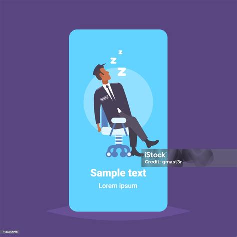 남자 보안 가드 노동자 유니폼 앉아 안락의 자에 직장 아프리카계 미국인 남자에 잠자는 개념 전체 길이 평면 복사 공간 수직