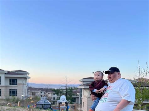 Супер Ноён БОНДГОР Зайсангийн энгэрийн ДАРГА САЙД БАЯЧУУД төвлөрсөн ХОГИЙН ЦЭГ дээр ХҮҮГЭЭ