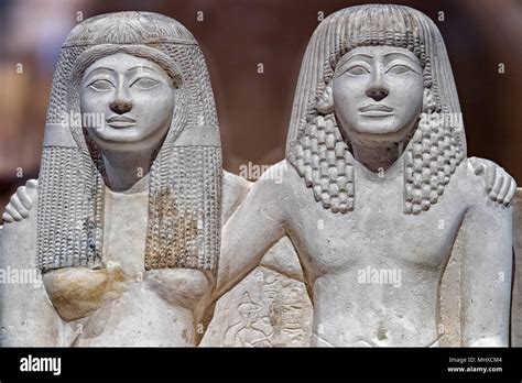 Pendua Und Nefertari Statue Ber Hmten Ehemann Und Ehefrau Von Ancien Gypten Stockfotografie Alamy