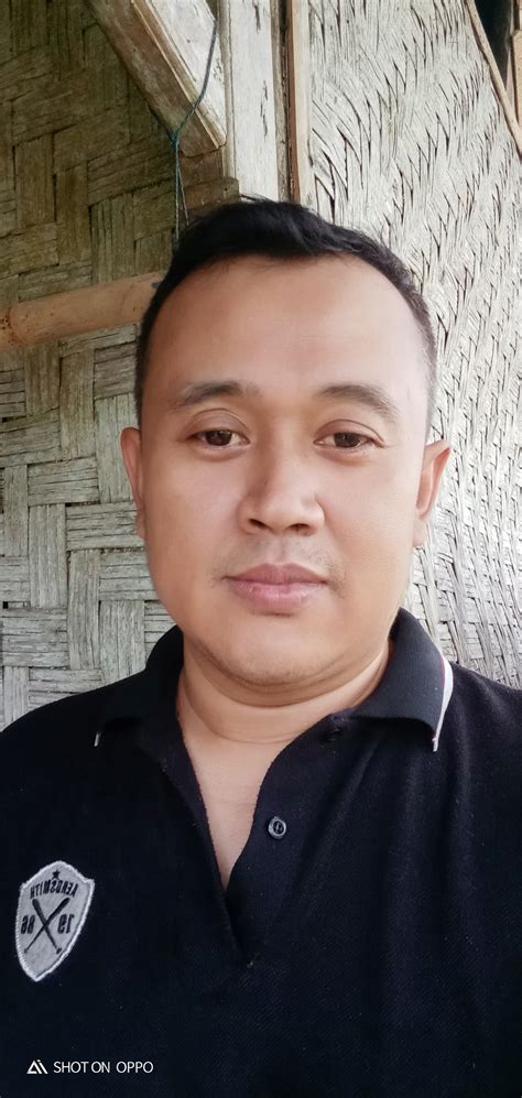 Fajar Kurniawan Medium