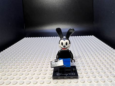Oswald The Lucky Rabbit Lego® Collectable Minifigure Disney 100 71038