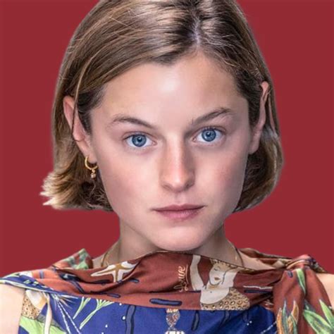 Emma Corrin Career Net Worth Awards And Tv Shows