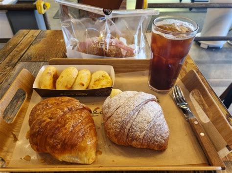 양재동 빵집ㅣ양재천 베이커리 카페 크로아상 맛집 네이버 블로그