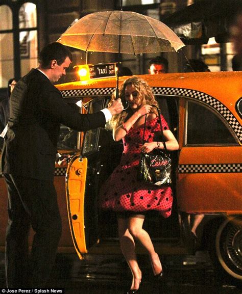Annasophia Robbs Carrie Bradshaw Rides In A Battered Old Banger For Sex And The City Prequel