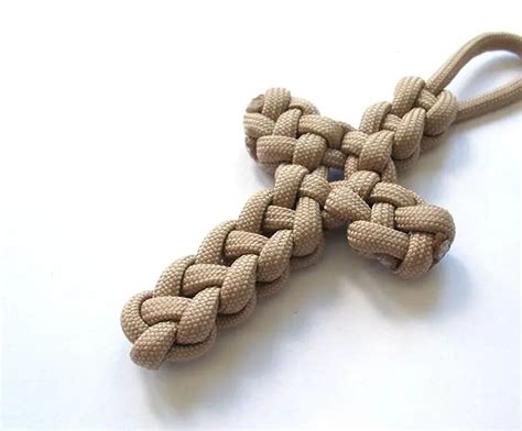 16 Cool Ways To Make Paracord Cross | Instructions
