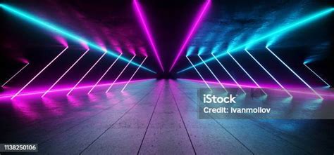 삼각형 네온 Futursitic 배경 공상 과학 소설 보라색 파란색 빛나는 형광 발광 아스팔트 타일 그런 지 콘크리트 바닥 가상 현실 빈 어두운 터널 홀 차고 3d 렌더링