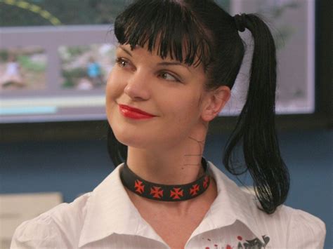 Abby Sciuto Wallpaper Abby Sciuto Wallpaper Fanpop