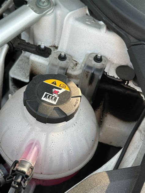 자동차 엔진룸 내부 지식in