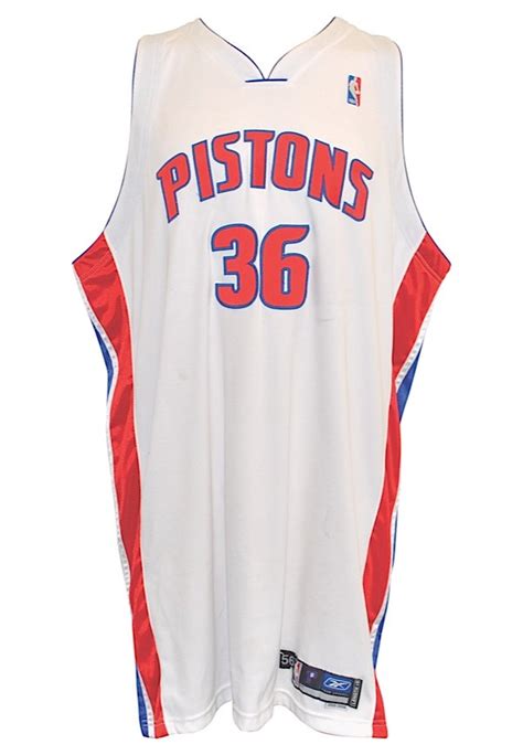 2005 06 Rasheed Wallace Detroit Pistons Game Used And Autographed Home