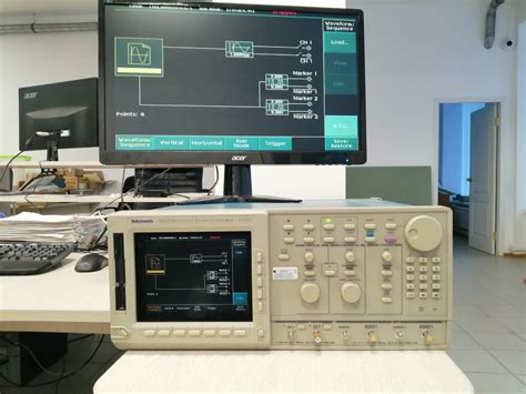 Tektronix Awg710 Arbitrary Waveform Generator анализаторы спектра и векторный рефлектометр