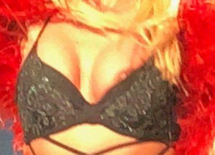 Britney Spears Nip Slip Porn Pictures Xxx Photos Sex Images Pictoa