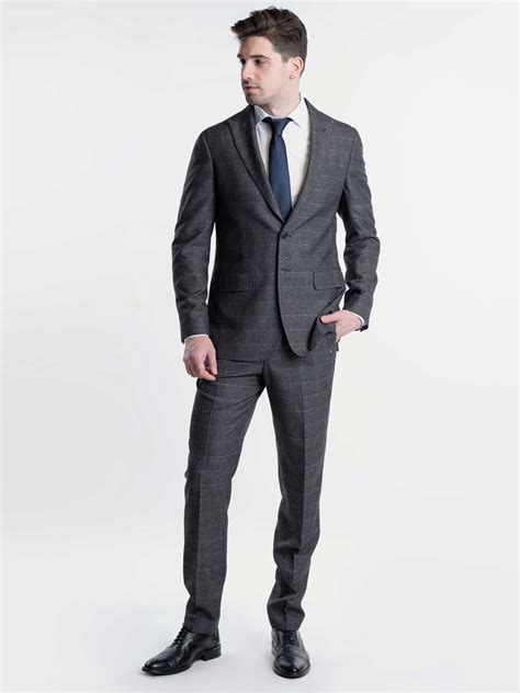 Чоловічі костюми Класичний Intertop Купити чоловічий костюм в Україні Києві за доступною ціною