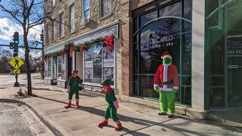 The Grinch Has Arrived He Will J Decarlo Salon And Spa