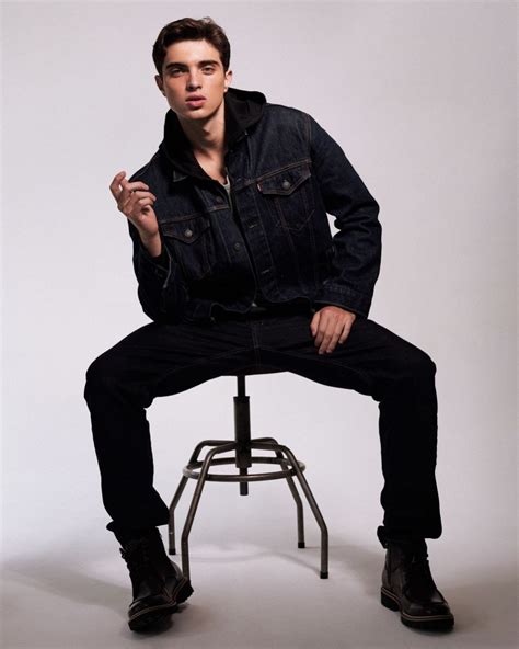 Josias Cavalcante Lequip Model