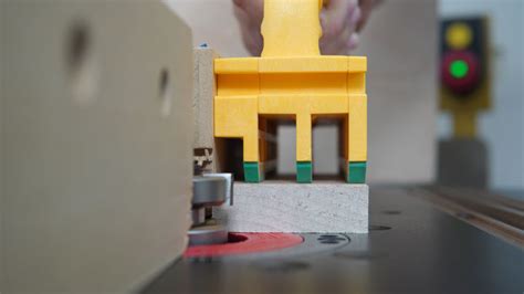 Grr Ripper 2go Gr 2go 1 Best Selling Table Saw Push Block System