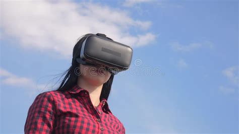 Augmented Lifestyle Teamwork Future Reality Device Creating Virtual