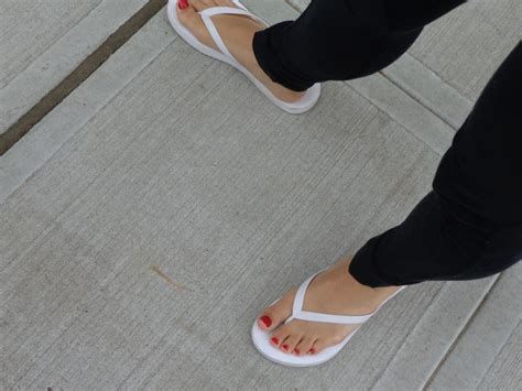Cute Tiny Brunette Feet 1 By Schizoknight12 On Deviantart