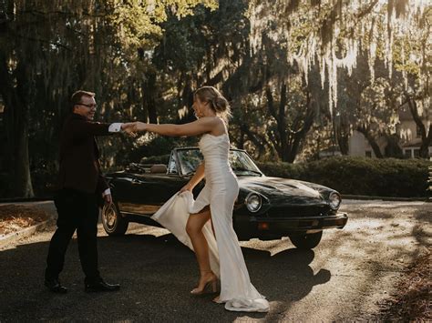 A Tiktok Influencer Ditched Her 3000 Wedding Dress For A 200