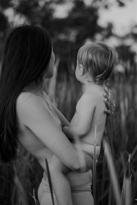 Sarah Joy Photography Love And Motherhood Photographer Kalgoorlie