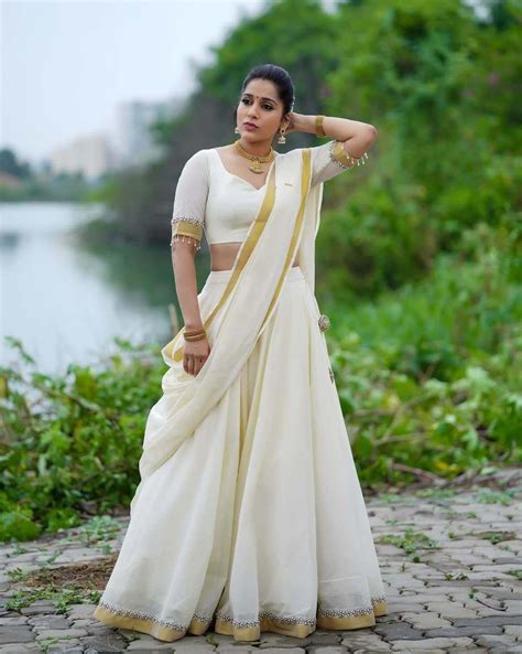 Rashmi Gautam Looks Beautiful In A Kasavu Half Saree Kasavu Skirt