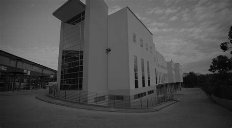 Commercial Painting Header 3 Colours Painting