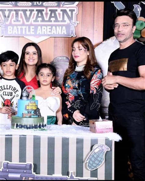 Ankita Lokhande Sister In Law Reshu Jain Is Very Beautiful Pictures