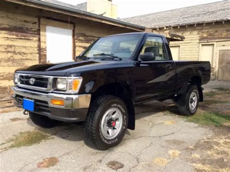 1993 Toyota 4wd Pickup Truck 22re Pre Tacoma Short Bed 4x4 Beautiful