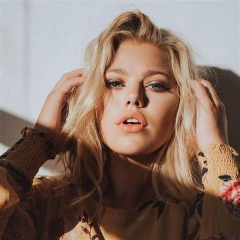 Sign Of The Times Lilian Hepler Letra Da Música Cifra Club