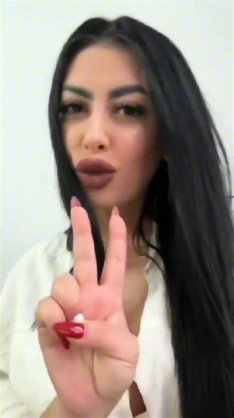 فضيحت حبيبكم الغالي يعمل جنس مع بنت Eporner