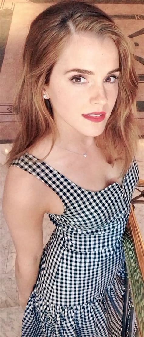 25 Photos Gallery Emma Watson Random Pics Emmawatson ~ Emma Watson