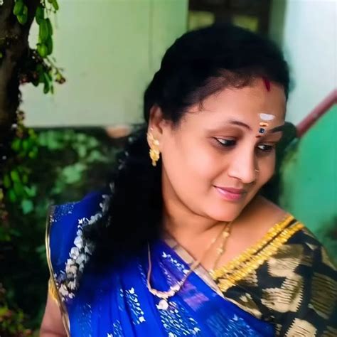 கடலூர் தமிழச்சி S P Vasanth 2006 Threads Say More