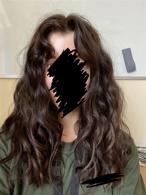 Long Wavy Hair With Side Bangs