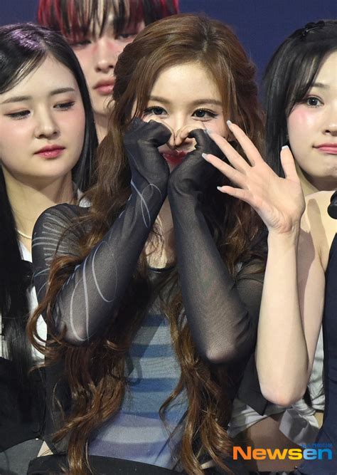 엔믹스 설윤 하트 여신 [포토엔hd]