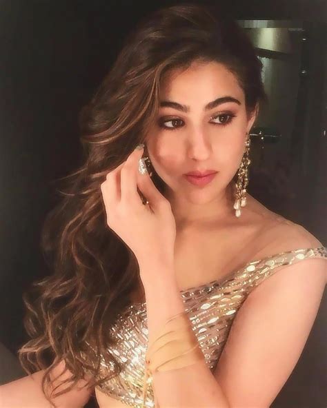 15 Most Beautiful Sara Ali Khan Photos Images Wallpapers Sara Ali