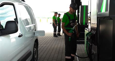Купить топливо в Украине на АЗС в Украине взлетели цены на бензин дизель и автогаз