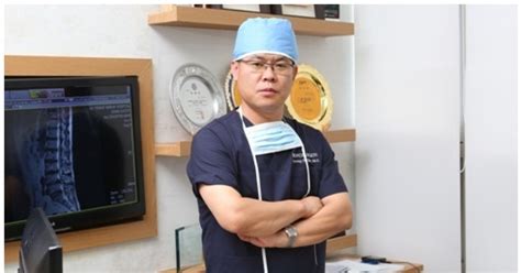 현대 직장인의 고민 허리디스크효과적인 비수술치료 플라즈마감압술로