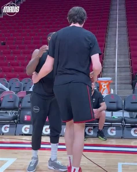 Boban Holding Himself Back R Bobanholdingthings