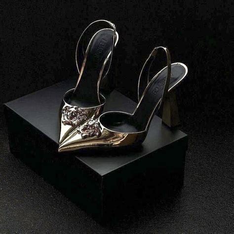 Pin by ‎ on shoes | Shoes heels classy, Fashion shoes heels, Fashion shoes