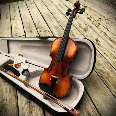 Gorgeous Solid Wood 4 4 Full Size Violin With Spruce Top And Maple Back