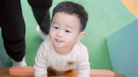 Vlog 남과 비교하여 좀 더 잘해야 안심하는 부모들 10개월아기 육아브이로그 Youtube