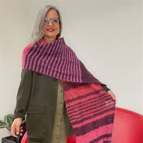 Schema Stola Ai Ferri Brenda Modello Emma Fassio