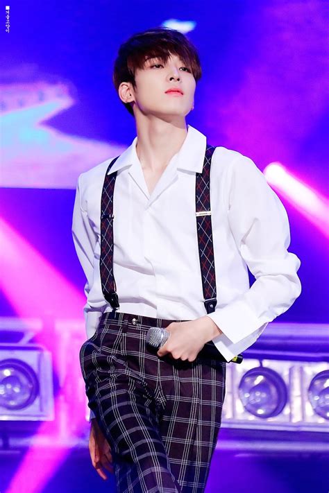 얘들아 나 만우절에 주운 원우 사진들 구경하고 갈래••••••••• 인스티즈instiz 세븐틴 카테고리